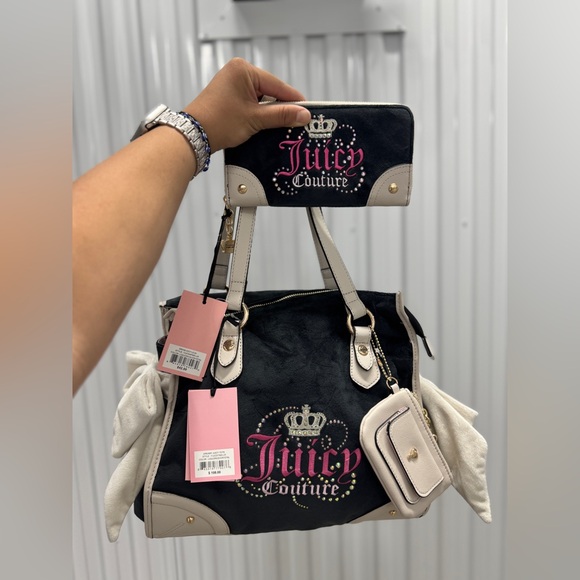 Juicy Couture | Bags | Juicy Couture Black And Cream Tote With ...
